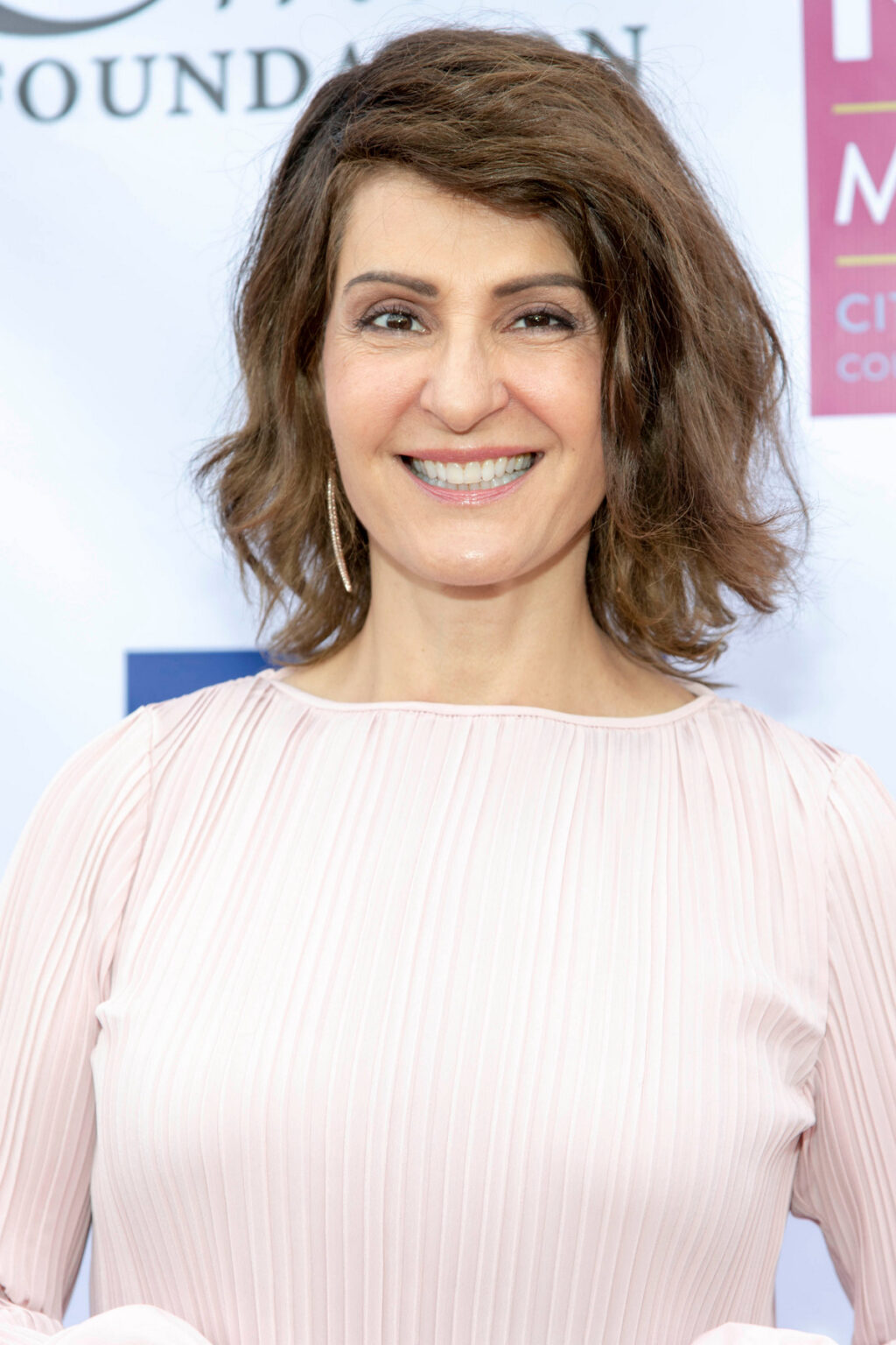 50 Celebrities With Big Noses: Actresses, Actors or Singers - Hood MWR