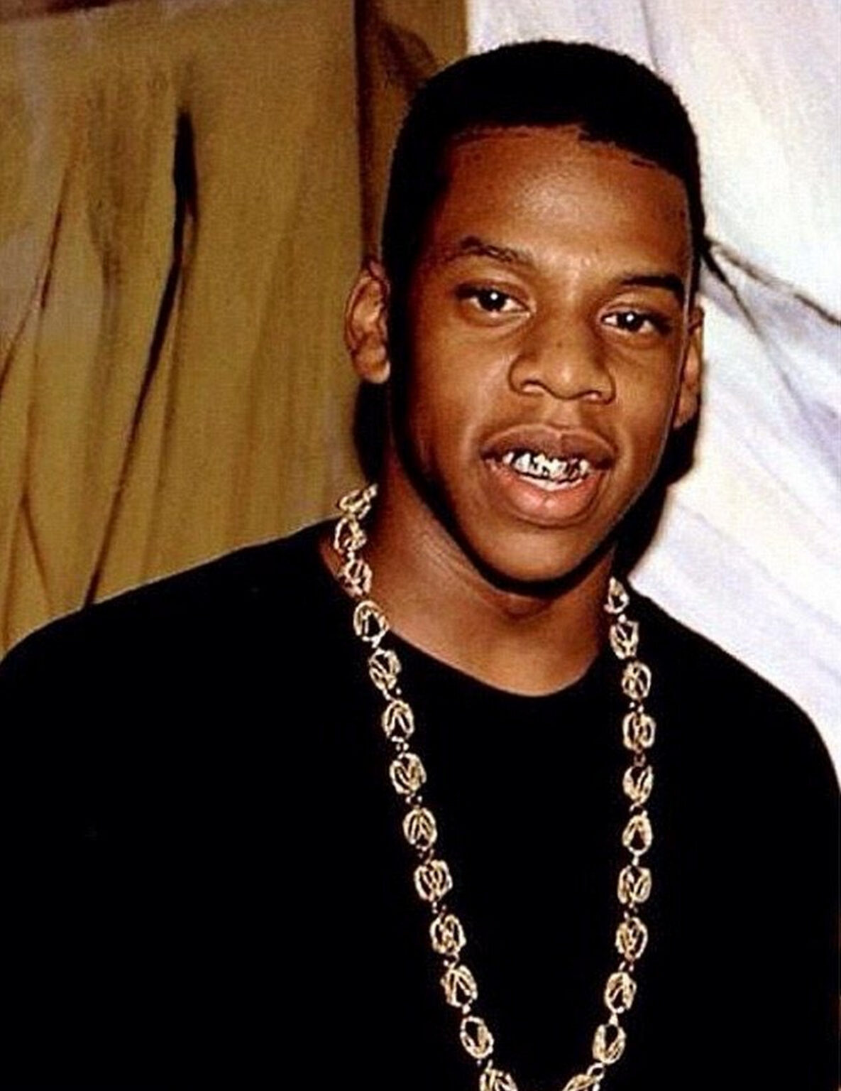 50 Famous People Decorate Their Teeth With Gems - Hood MWR