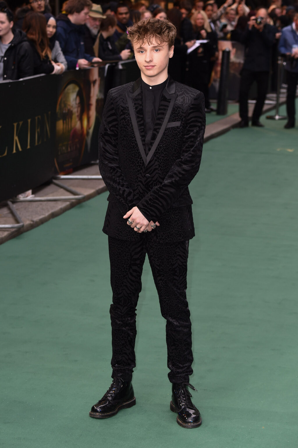 The Ultimate List of 50 ISFP Celebrities - Hood MWR