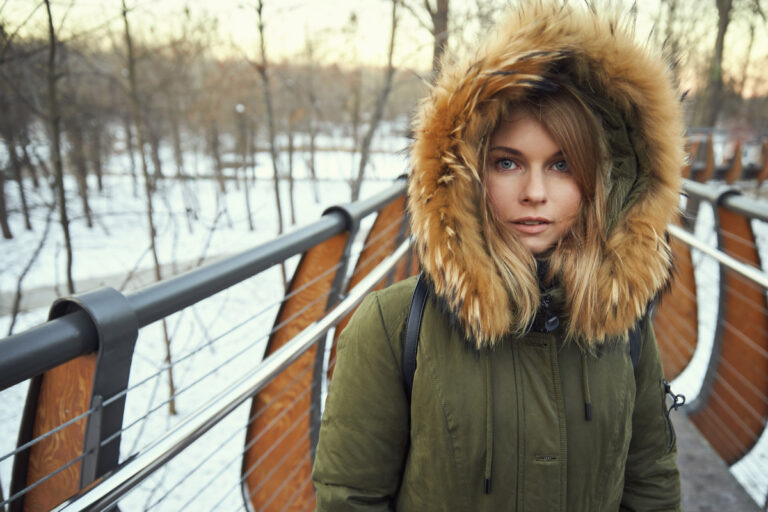 35 Great Outfit Ideas In 50-Degree Weather for Women