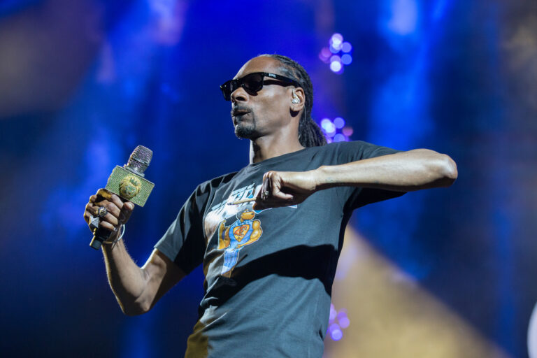 50 Skinny Male Celebrities You May Know - Hood MWR