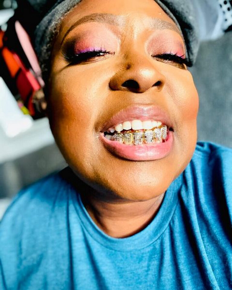 50 Famous People Decorate Their Teeth With Gems - Hood MWR