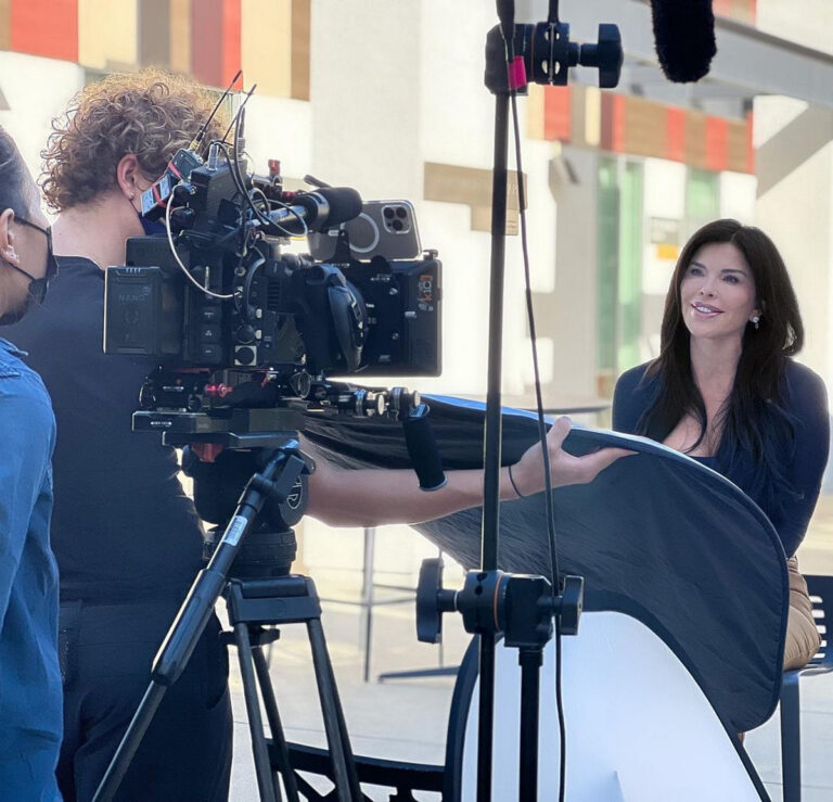 50 Beautiful Female Weather Reporters - Hood MWR