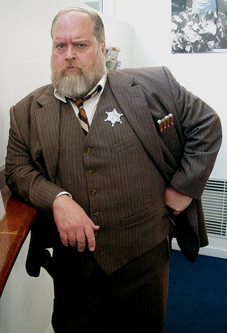 50 Famous Fat Celebrities: Actors and Actresss - Hood MWR