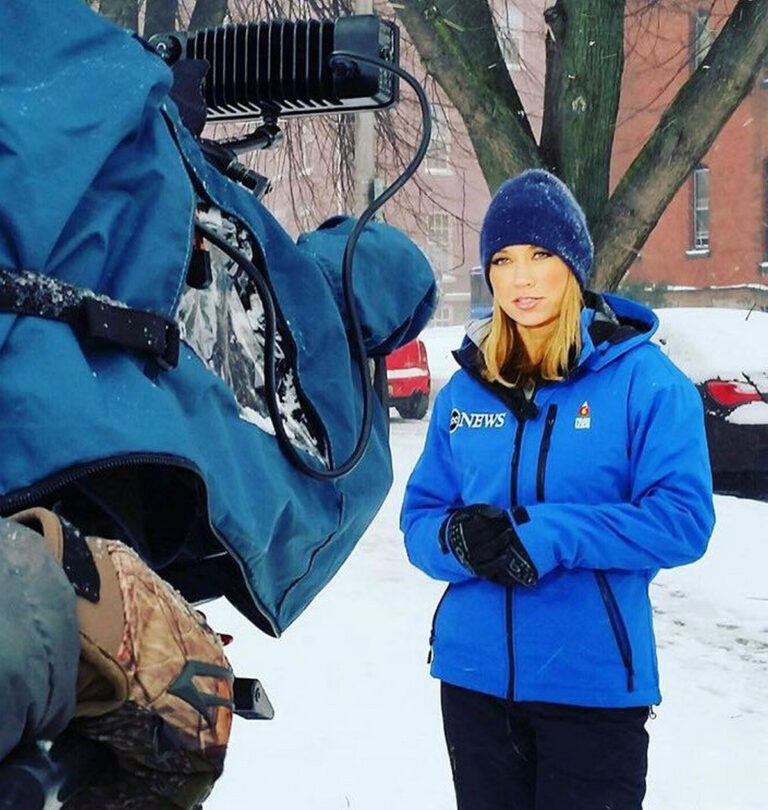 50 Beautiful Female Weather Reporters - Hood MWR