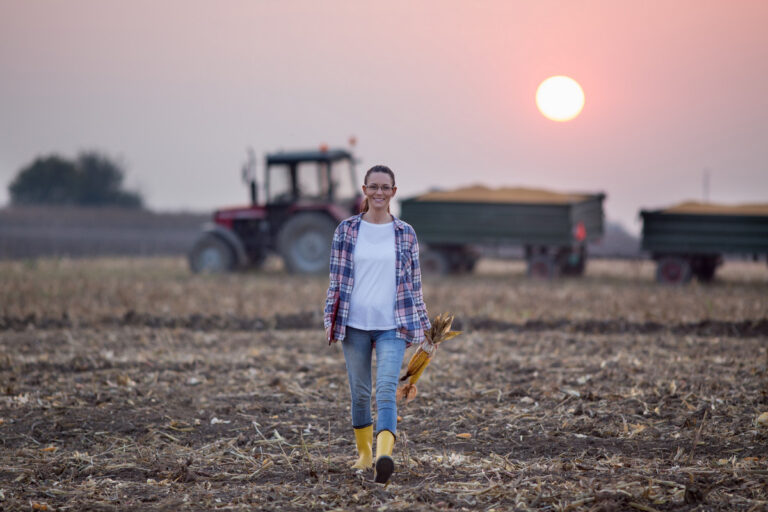 35 Stunning Farm Girl Clothing Ideas 2023 - Hood MWR