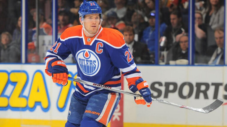 50 Most Attractive Hockey Players in 2023 - Hood MWR