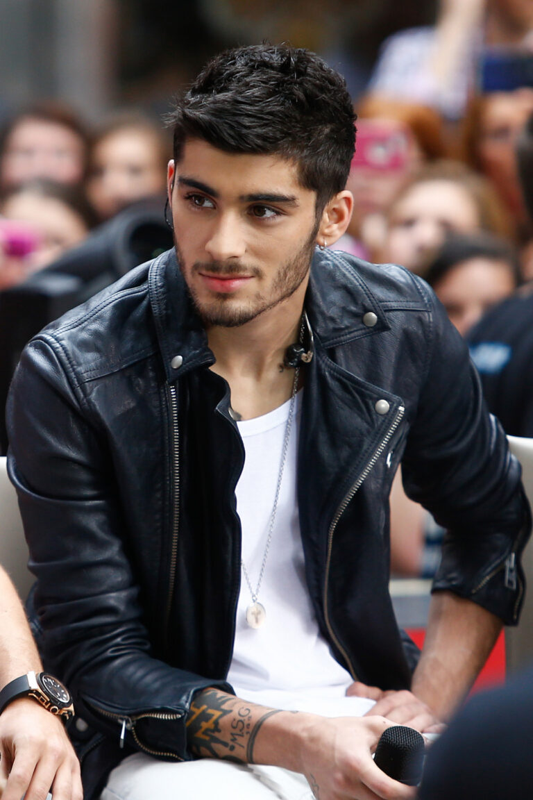 50 Most Famous Singers In The World