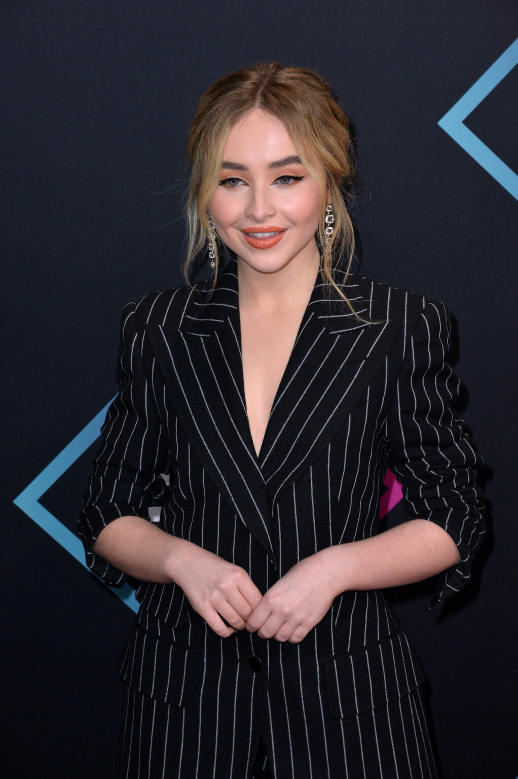 50 Most Famous Singers In The World - Hood MWR