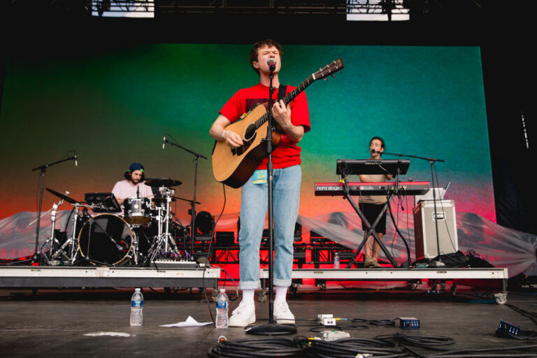 50 Most Famous Singers In The World - Hood MWR