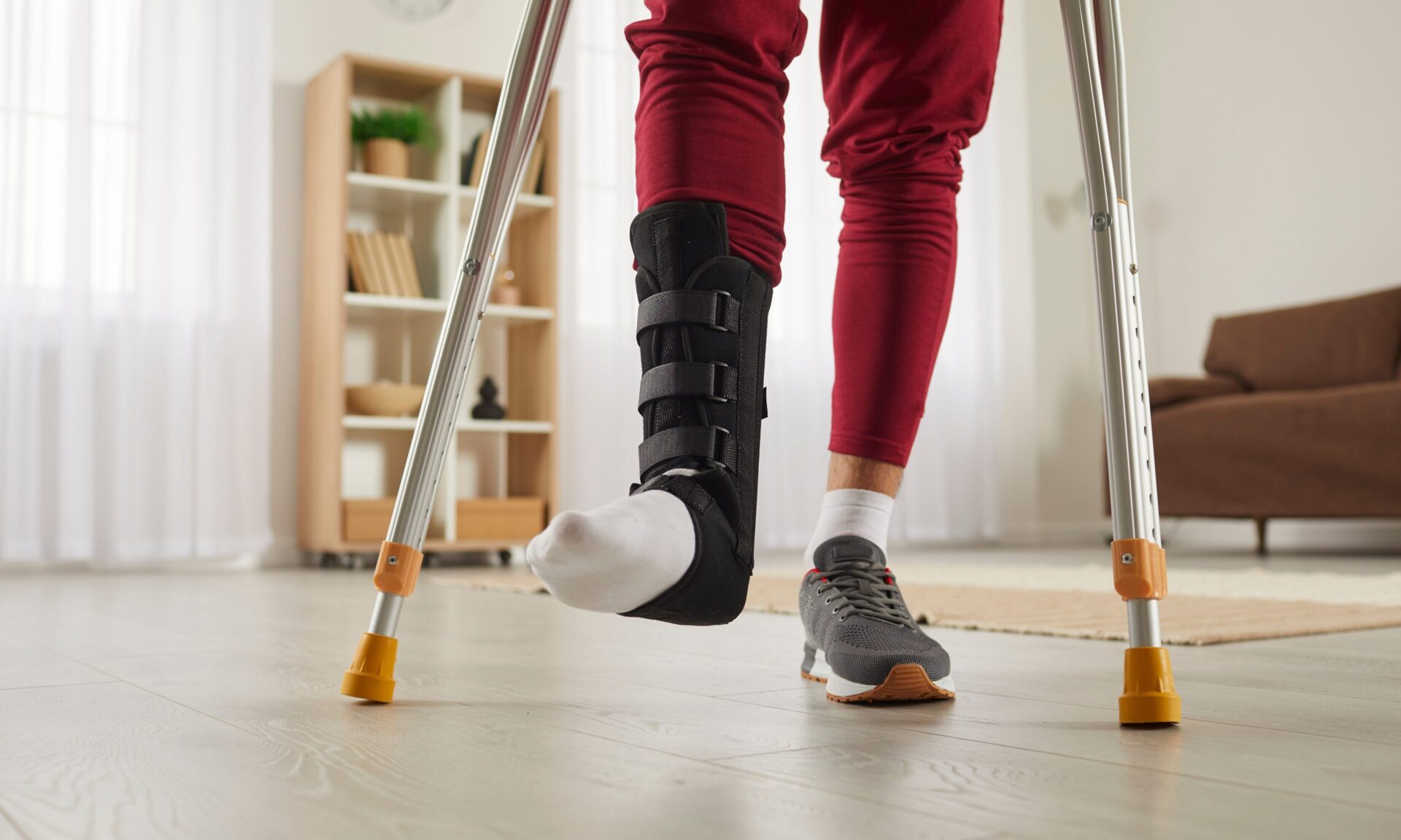 Walking Boot Tips: Wearing It After Break Your Ankle - Hood MWR