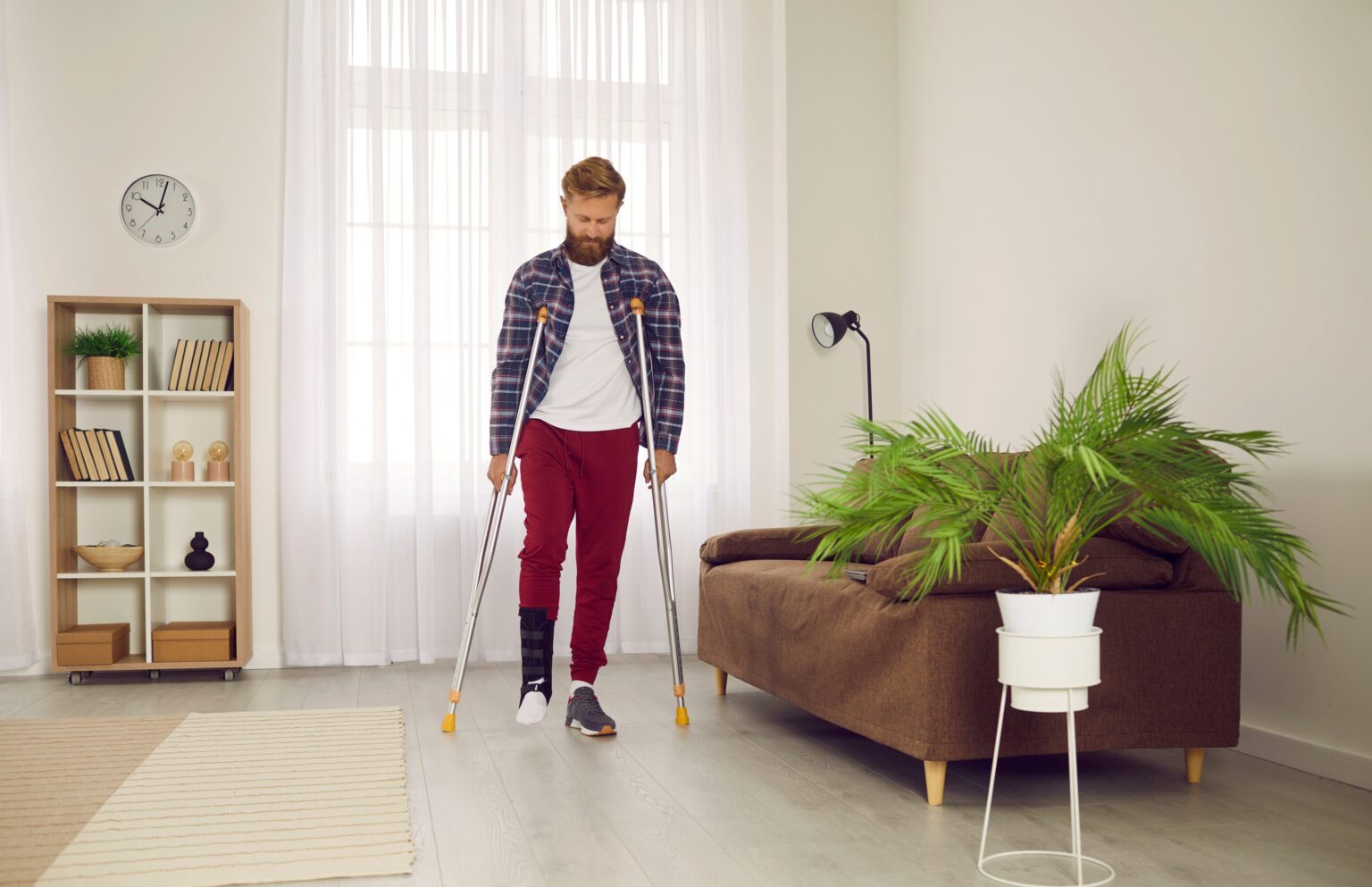 Walking Boot Tips: Wearing It After Break Your Ankle - Hood MWR