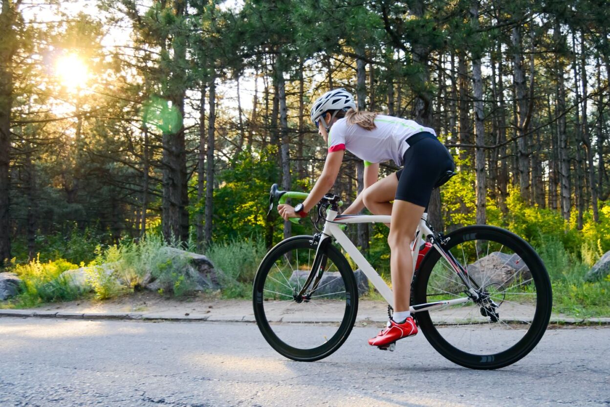 Road Bike Size Charts: Height and Frame Size - Hood MWR
