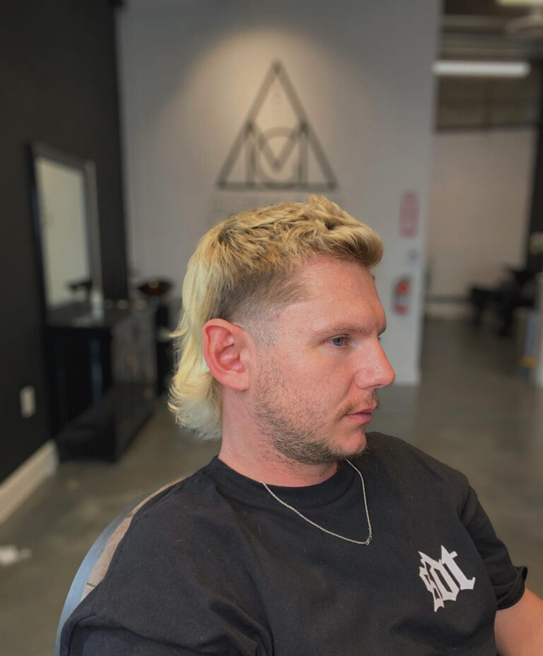 Top 35 Short in Front Long in Back Hair: Simple and Stylish - Hood MWR