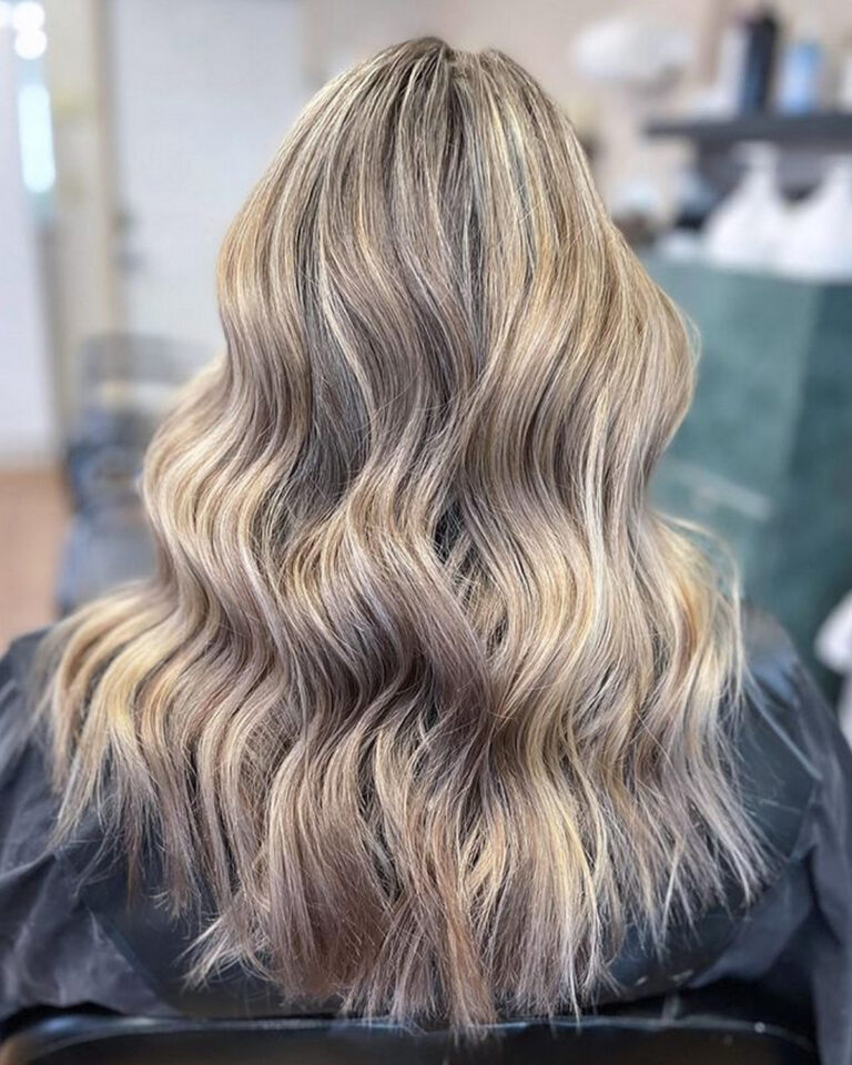 35 Light Ash Blonde Highlights Hair Color Ideas for Short and Long Hair ...