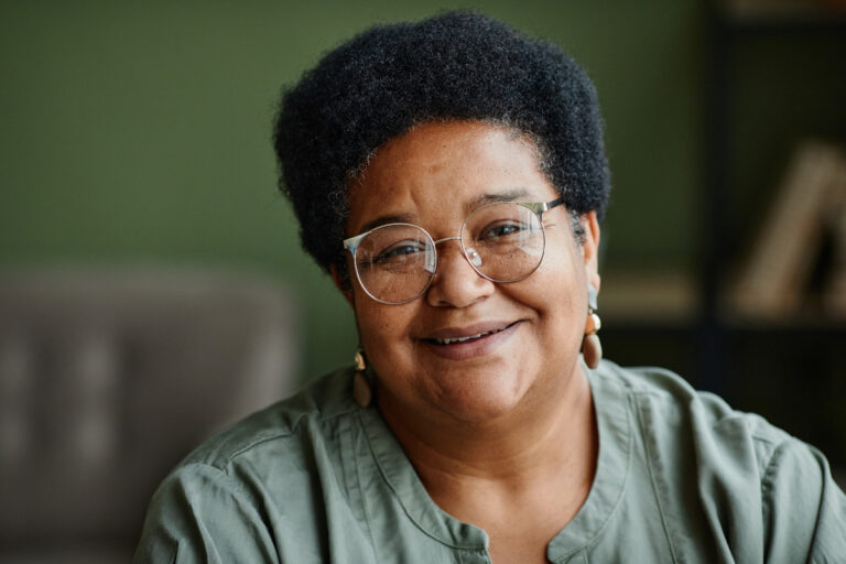 37 Youthful Hair Color Ideas for Women Over 70 to Turn Back Time - Hood MWR