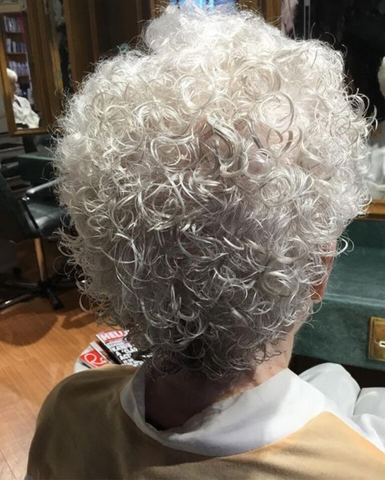 36 Short Permed Hairstyles For Women Over 60 To Look Younger Hood Mwr