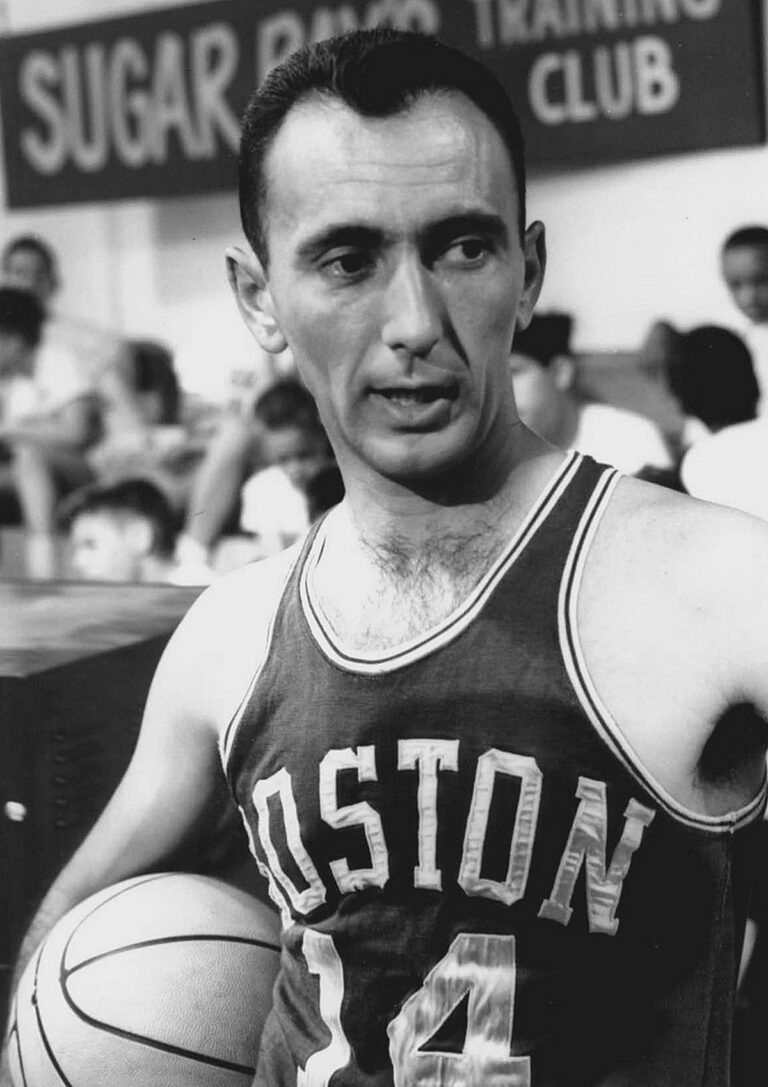 50 Greatest White Basketball Players Throughout History - Hood MWR