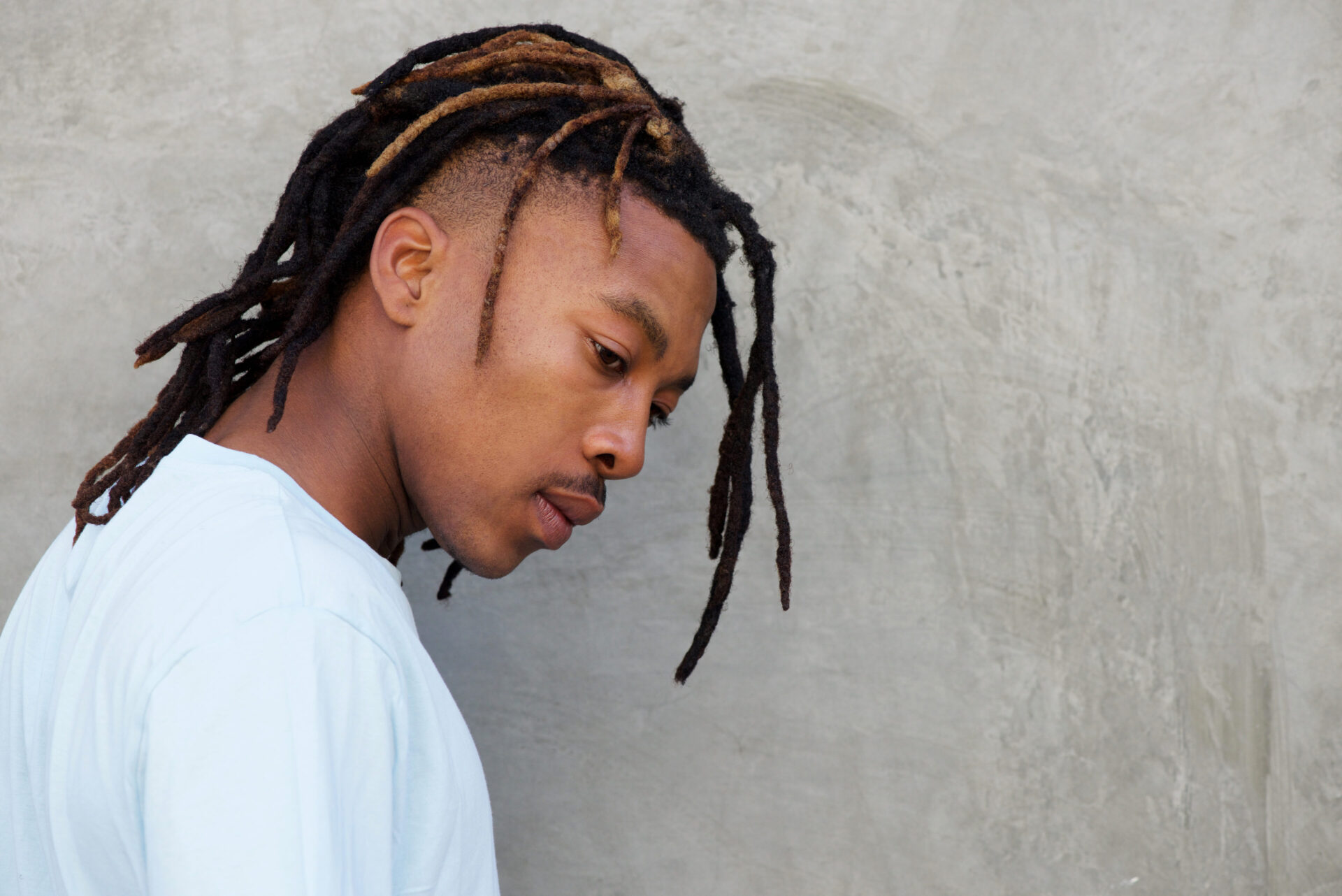 35 Short Dreadlock Styles For Men: Stylish and Easy-to-Maintain - Hood MWR