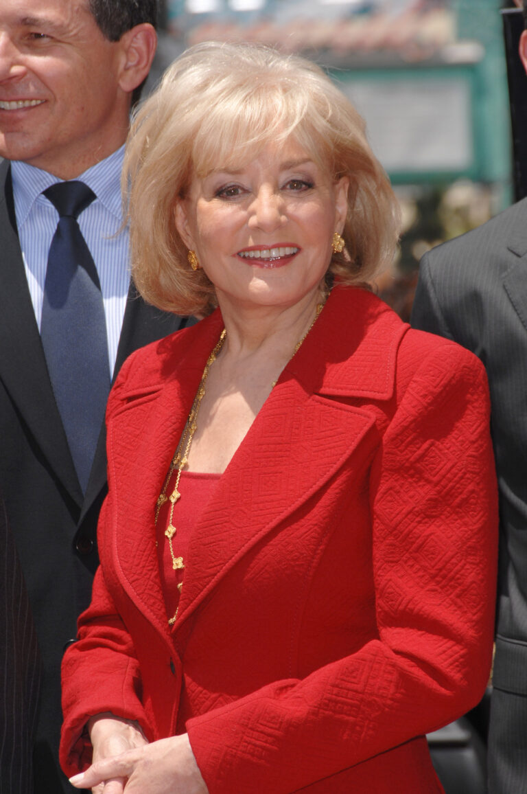 50 Most Influential News Anchors of All Time - Hood MWR