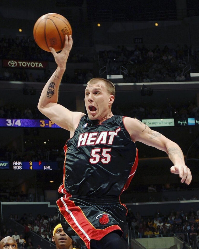 50 Greatest White Basketball Players Throughout History - Hood MWR