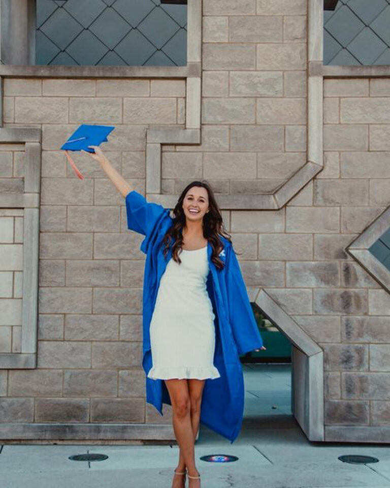 30 Stylish Outfit Combinations of What To Wear Under Cap And Gown ...