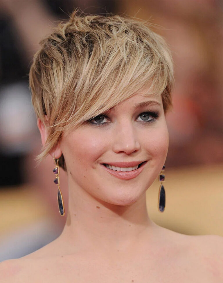 35 Most Beautiful Wavy Hair Styles For Women - Hood MWR