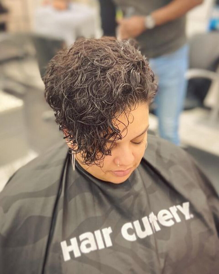 36 Chic and Stylish Pixie Hairstyles for Women - Hood MWR