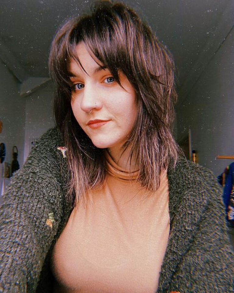 35 Short Back Longer Front Hairstyles That Will Elevate Your Style ...