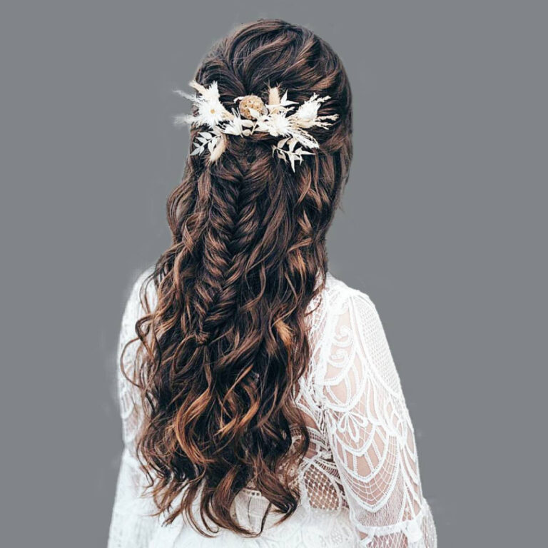 35 Most Beautiful Wavy Hair Styles For Women - Hood MWR