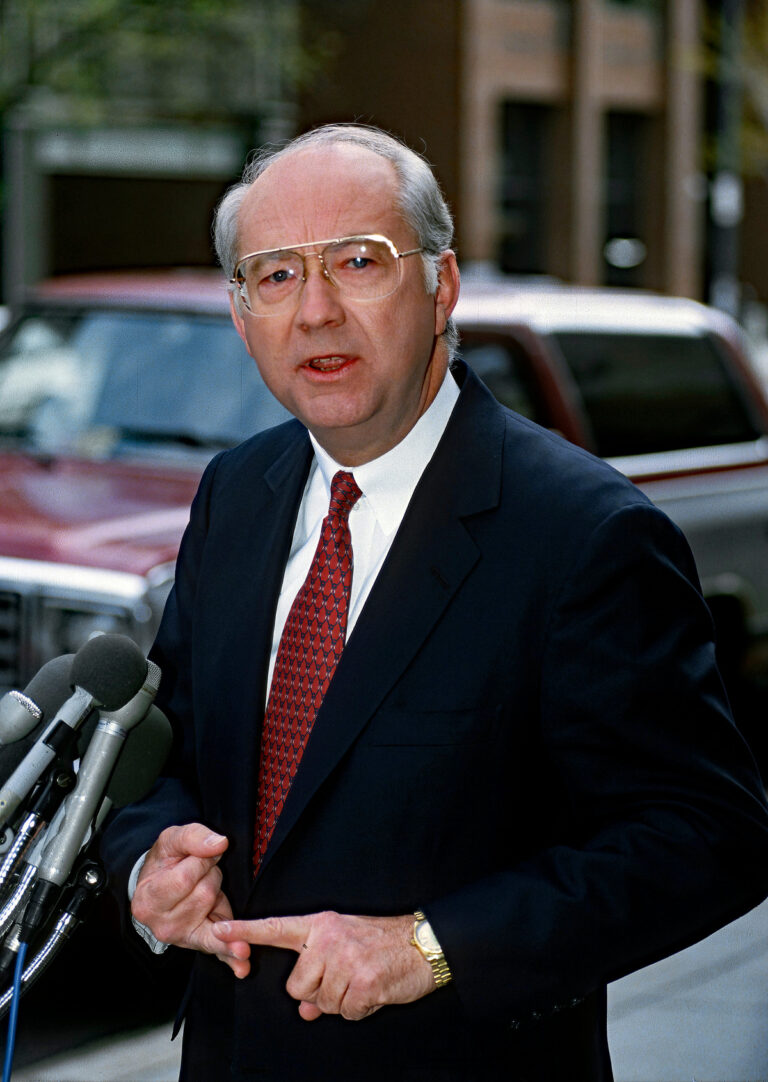 50 Most Influential News Anchors of All Time - Hood MWR