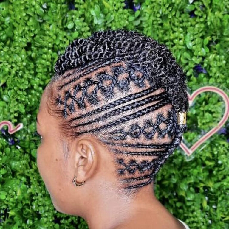 35 Stunning Short Dreadlock Hairstyles for Women in 2023 - Hood MWR
