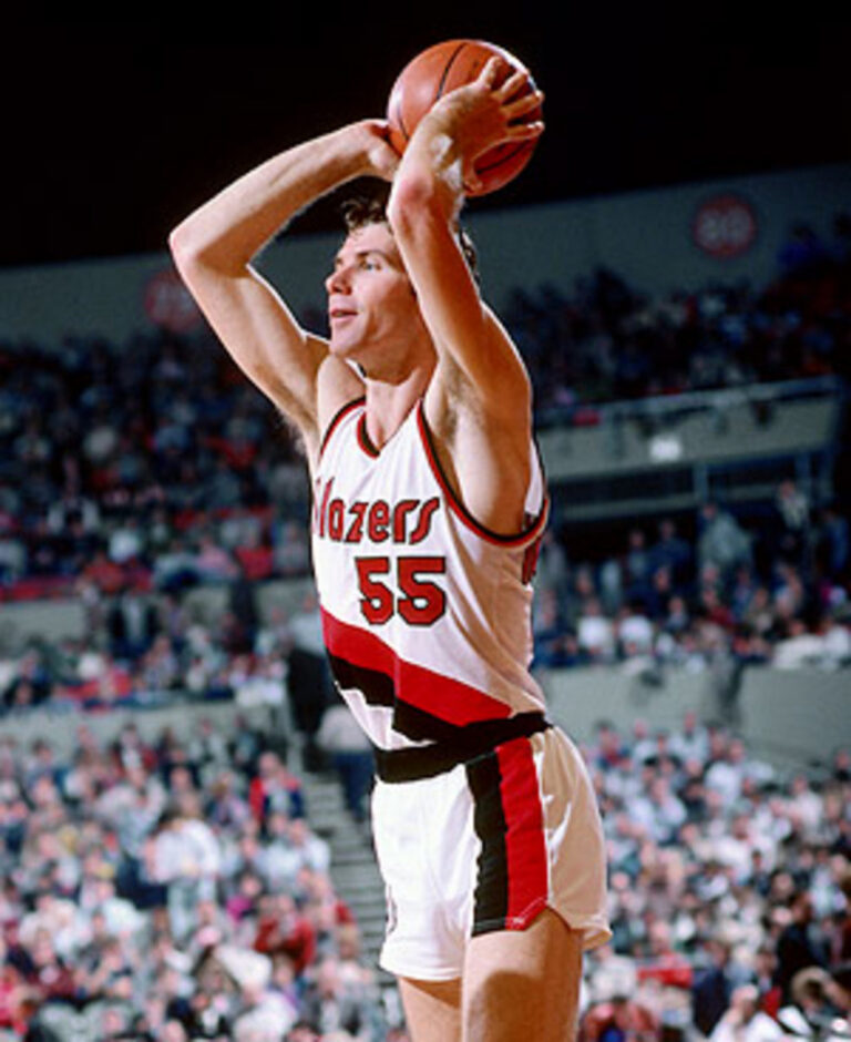50 Greatest White Basketball Players Throughout History - Hood MWR