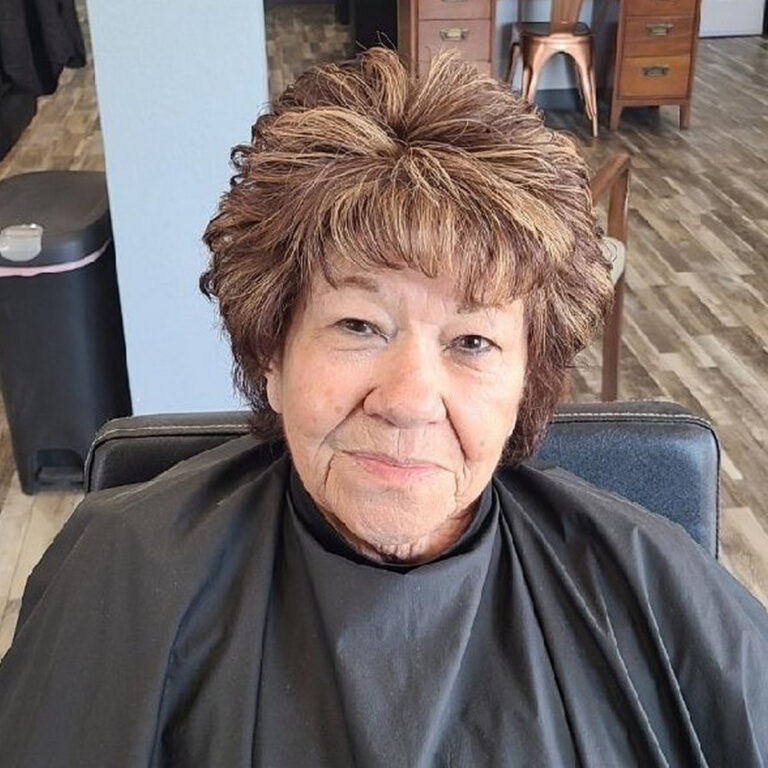 36 Short Permed Hairstyles for Women Over 60 to Look Younger - Hood MWR