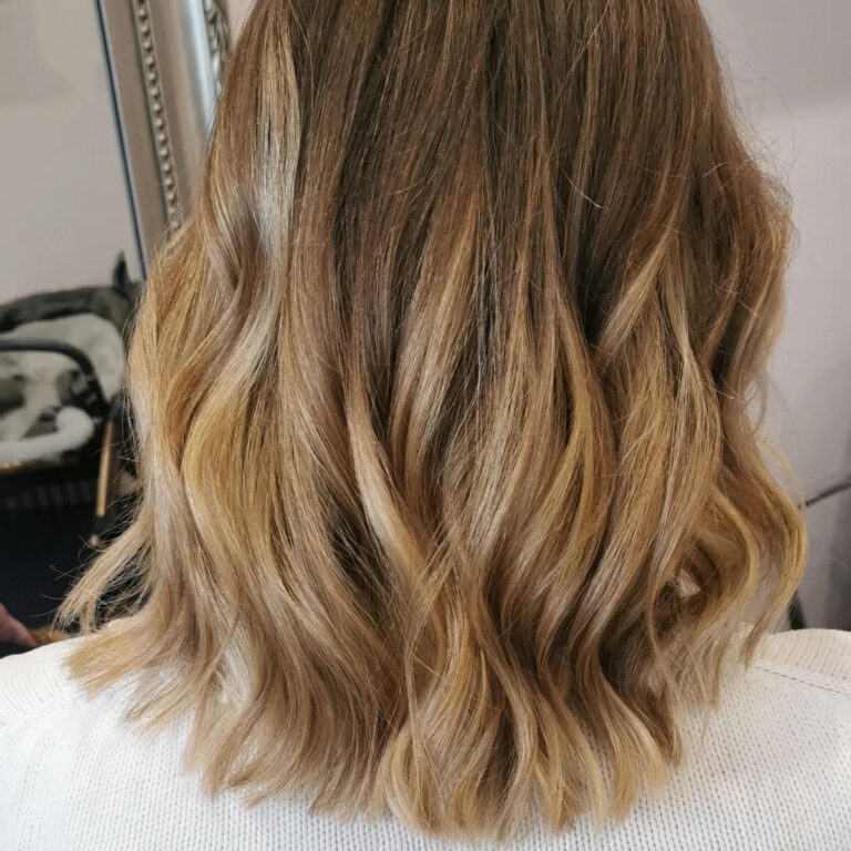 35 Light Ash Blonde Highlights Hair Color Ideas for Short and Long Hair - Hood MWR