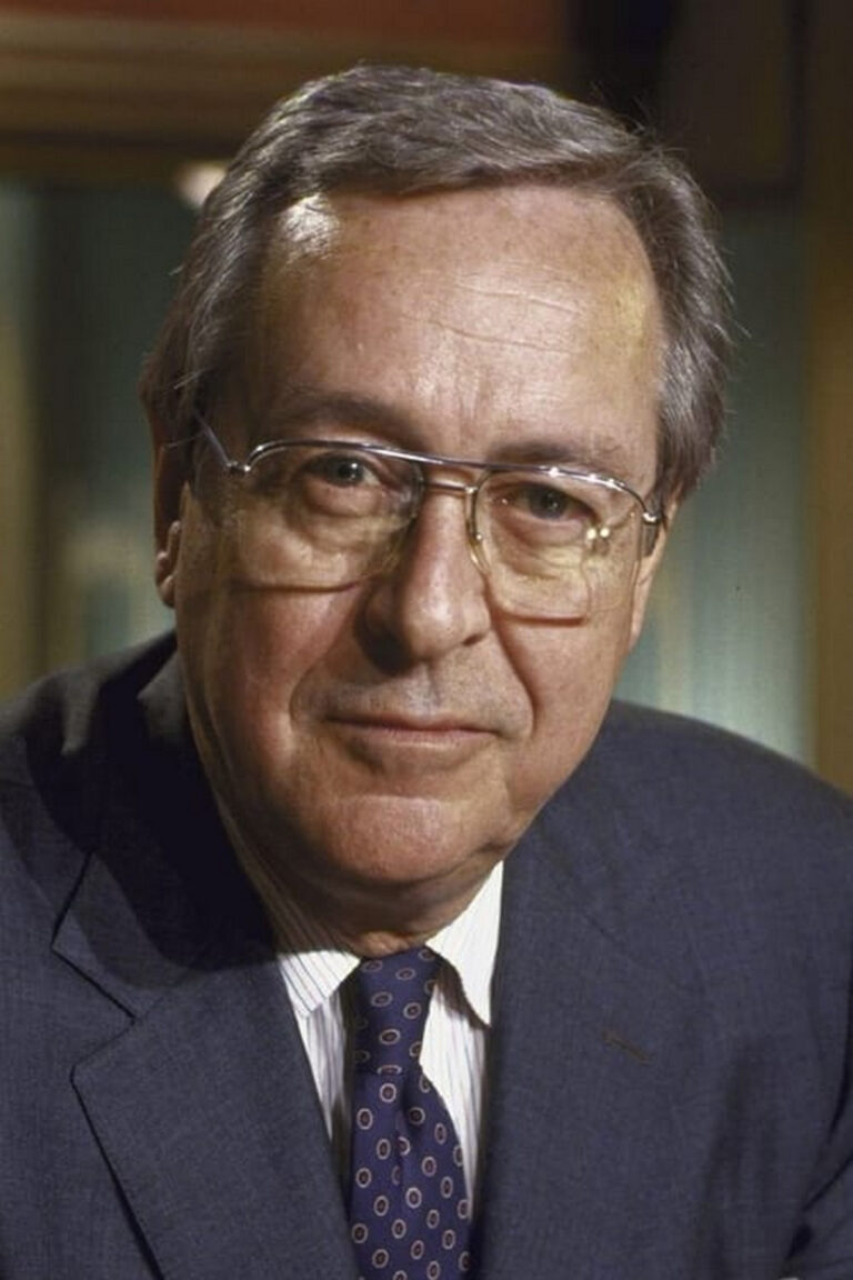 50 Most Influential News Anchors of All Time - Hood MWR