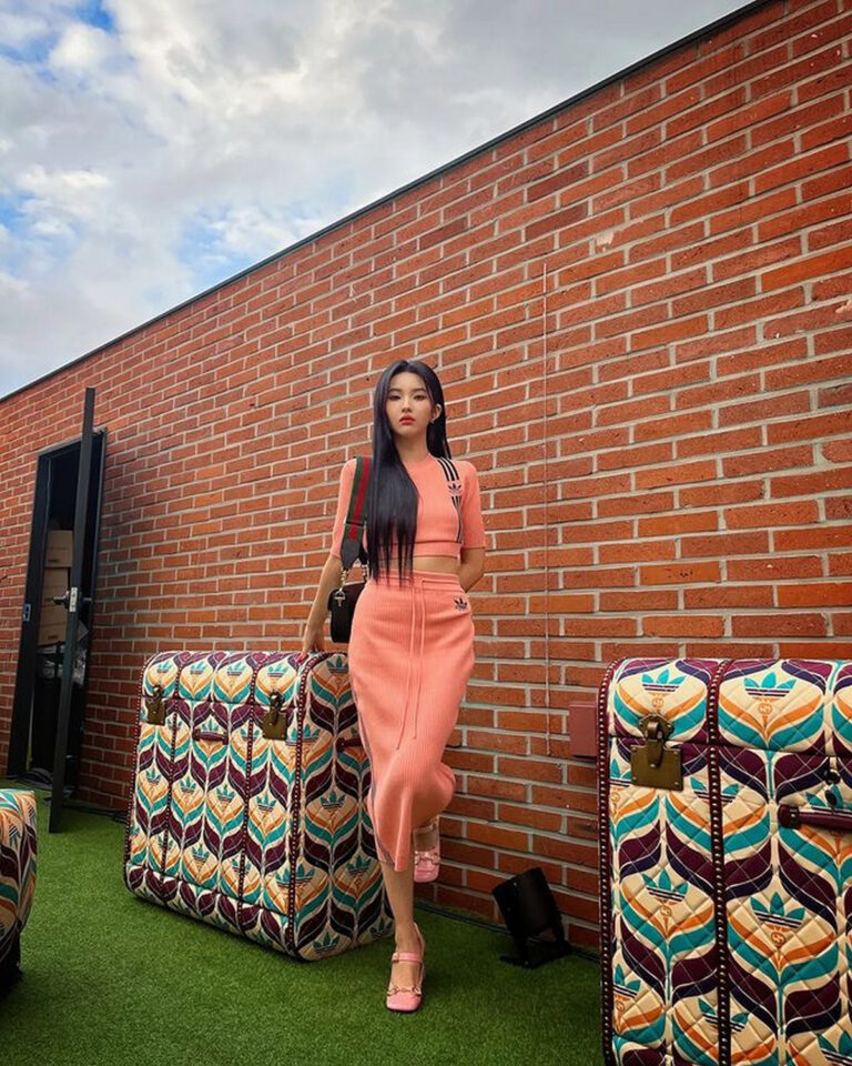 35 Gorgeous Inverted Triangle Body Shape Celebrities - Hood MWR