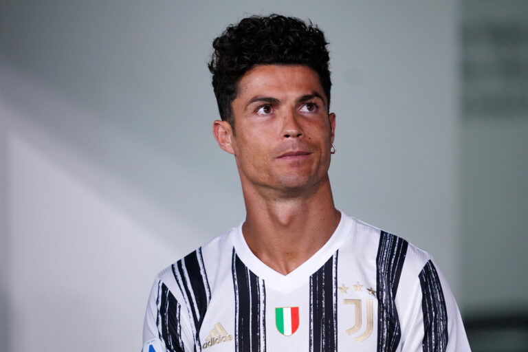 Top 35 Cristiano Ronaldo's Hairstyles Through the Years - Hood MWR