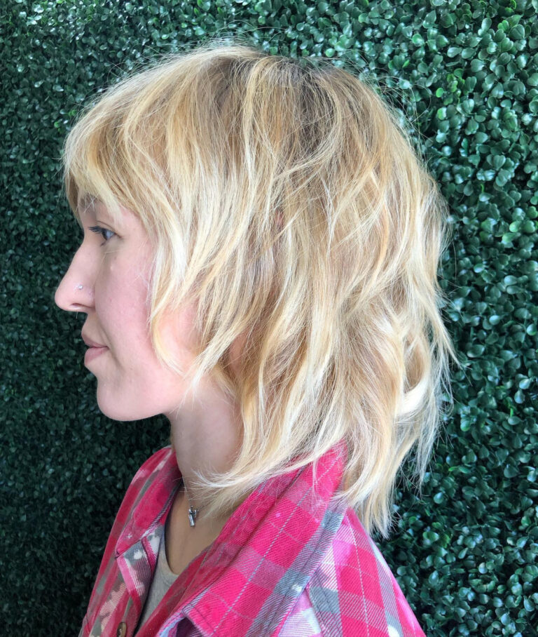 35 Beautiful Short Shag Haircuts For Women to Get Inspired - Hood MWR