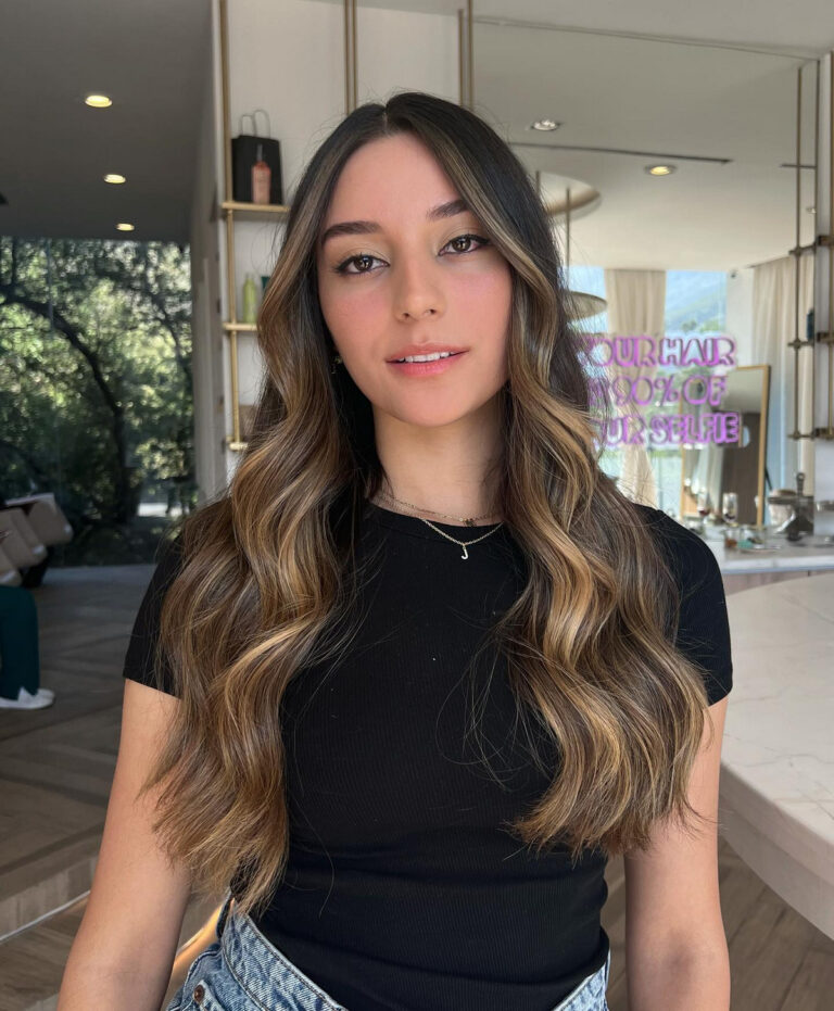 35 Long Haircuts For Women With Thin Hair To Look Thicker