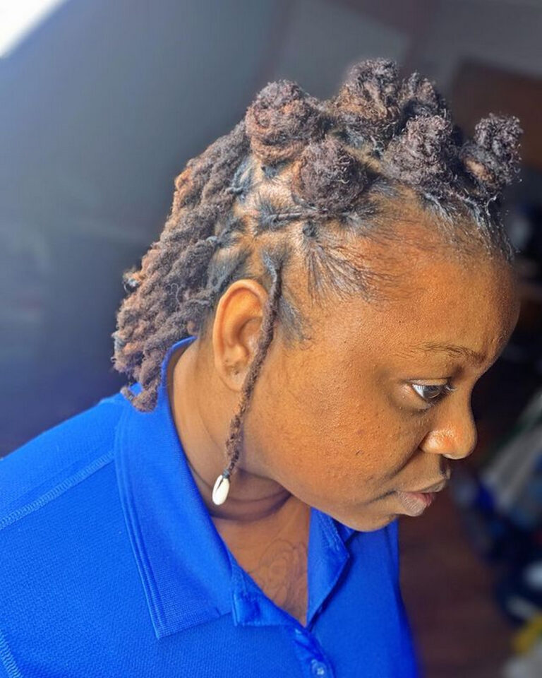 36 Short Dreads Hairstyles For Women of All Ages - Hood MWR