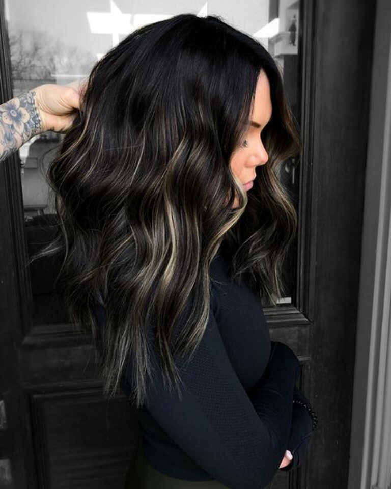 33 Black Hair with Highlights Ideas for Every Skin Tone - Hood MWR