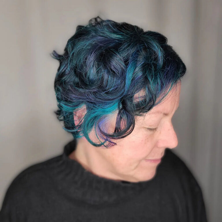 52 Flattering Curly Pixie Cut Ideas for All Face Shapes - Hood MWR