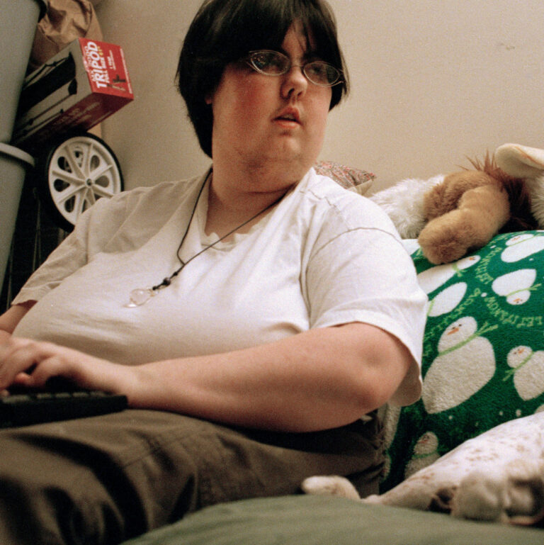 50 Celebrities With Autism Who Inspire Us All - Hood MWR