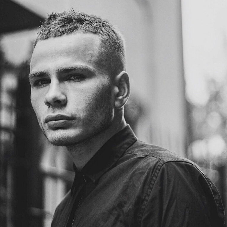 37 Iconic Men's Hairstyles from the 80s That Still Rock Today - Hood MWR