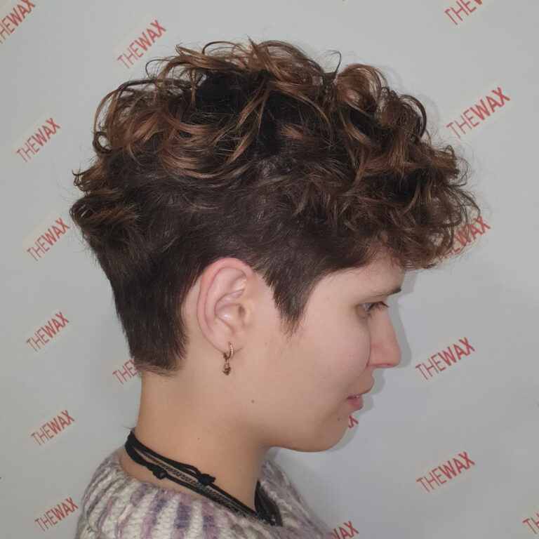 52 Flattering Curly Pixie Cut Ideas for All Face Shapes - Hood MWR