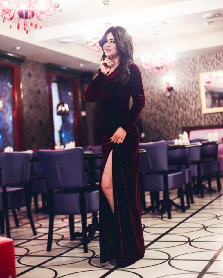 50 Easy Celebrity Costumes Ideas for a Last-Minute Halloween - Hood MWR