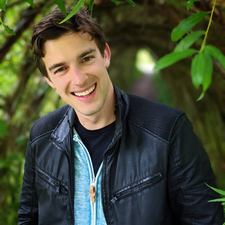 50 Most Handsome Gamers Around The World - Hood MWR