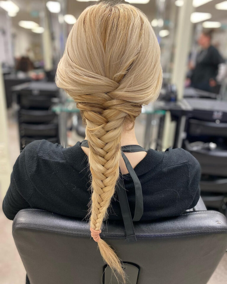 35 Hairstyles For Women In Their 50s: Ageless Beauty - Hood MWR