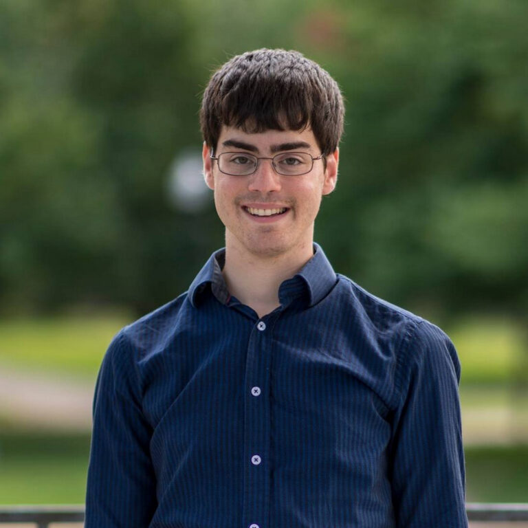 50 Celebrities With Autism Who Inspire Us All - Hood MWR